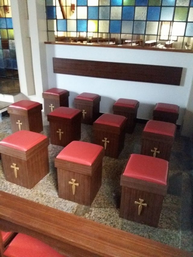 Comprar Cadeiras em Alma Mater - Arte Sacra