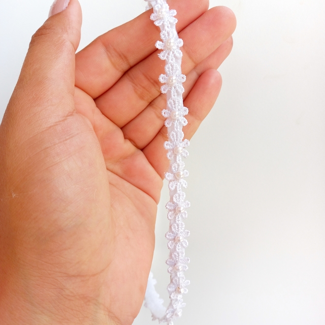 Tiara Florzinhas para Batismo - Comprar em Lacy Loop