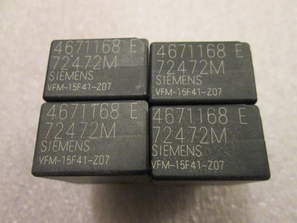 4671168e 72472m SIEMENS RELE Para Automotor Bobina 12vdc