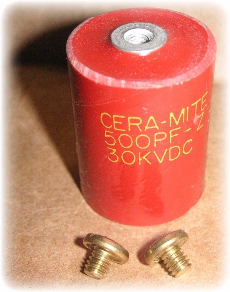 Capacitor Cera-mite Vishey 500pf X 30kvdc 30DK-T5