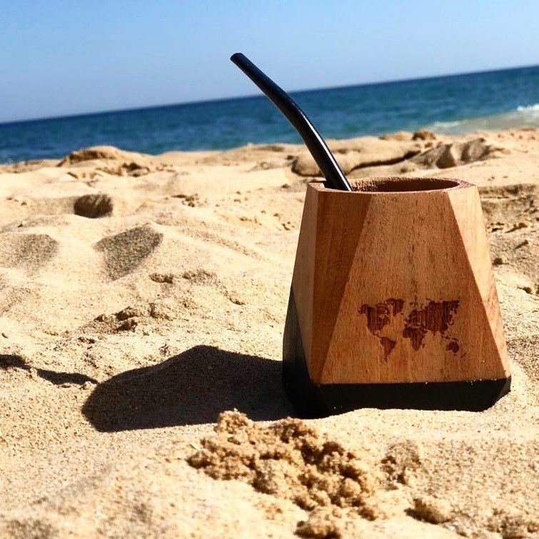 Mate geométrico de algarrobo grabado - MidPointAR