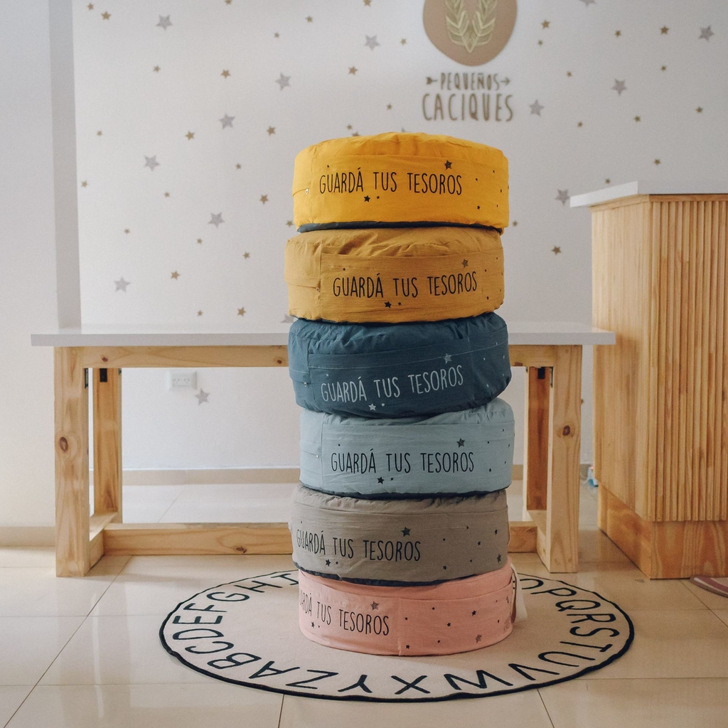 PUF (varios colores) - Berço. Muebles y Diseño.