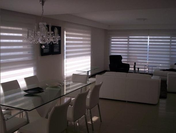 Cortinas Roller Eclipse a Medida Rielamericano