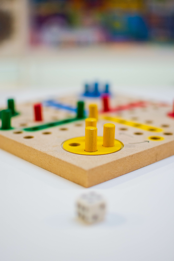 Ludo Artesanal de Madera - Comprar en Creativo