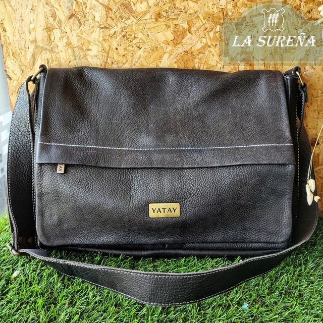 Morral porta notebook de cuero - Comprar en LA SUREÑA