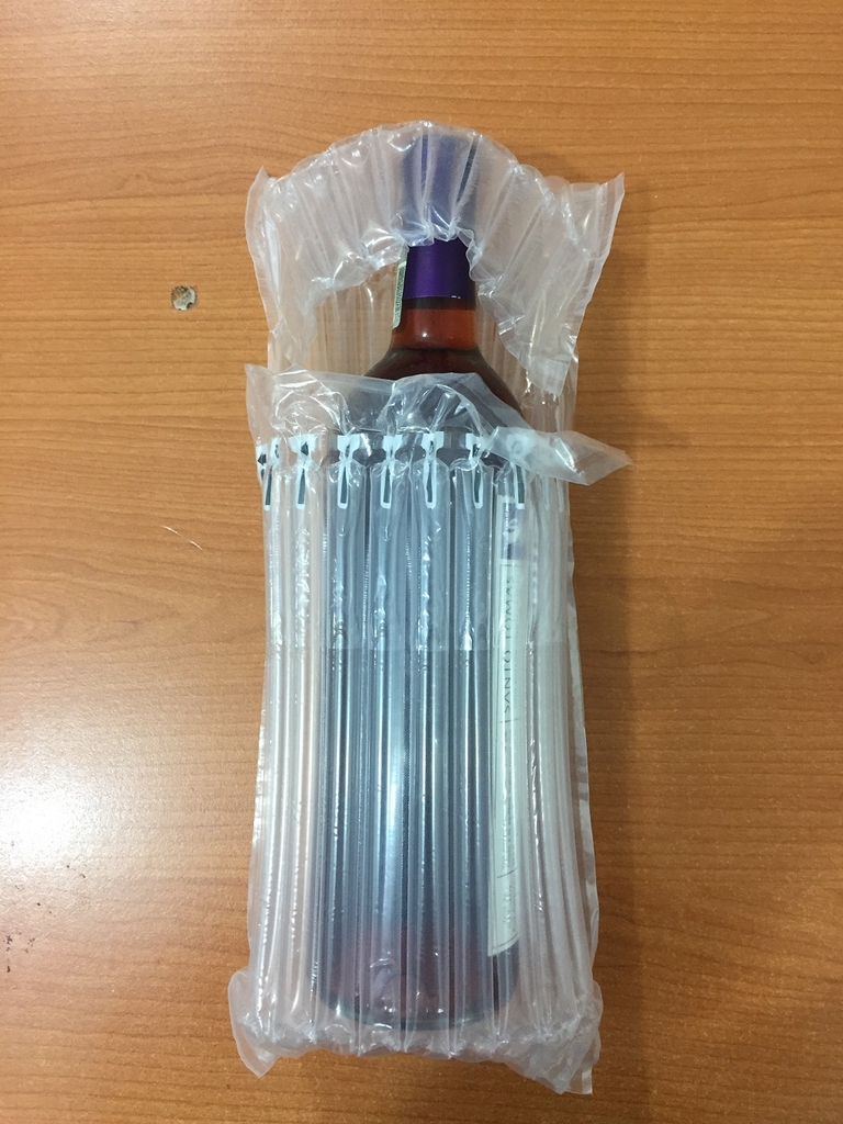 Bolsas de aire infladas de 12.5 x 27 x 7 cms.