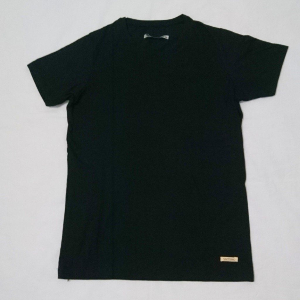 REMERA BASICA NEGRA - Comprar en SAM BUARA