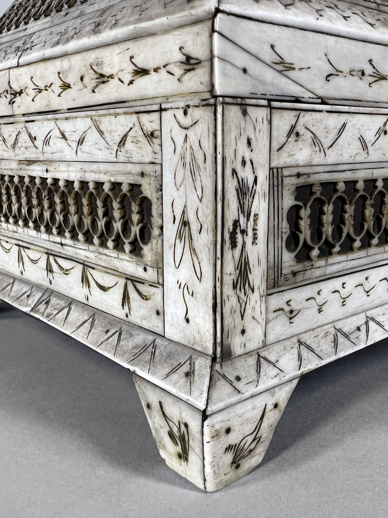 Caja Inglesa época Georgean Circa 1800 - Mayflower