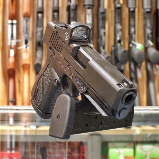 Pistola Bersa BP9CC CT Con mira RMR CRIMSON