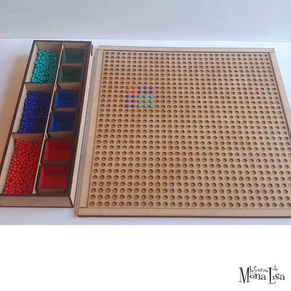 Tabla Perforada Grande - MONTESSORI