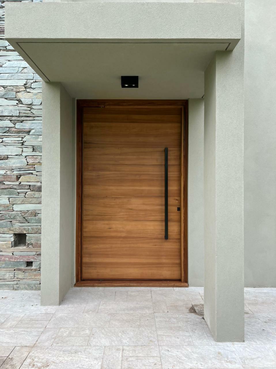 Puerta de Entrada - Estilo moderno Cedro- A medida -Cód:F274