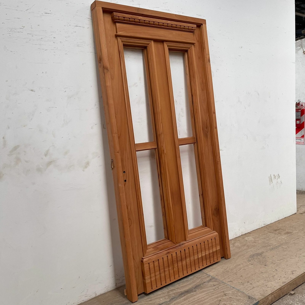Puerta estilo colonial 1 hoja de cedro - Cod 5697