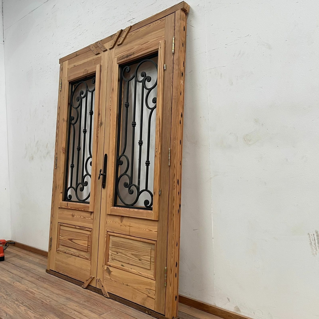 Puerta de entrada doble hoja colonial pinotea - Cod: 6067