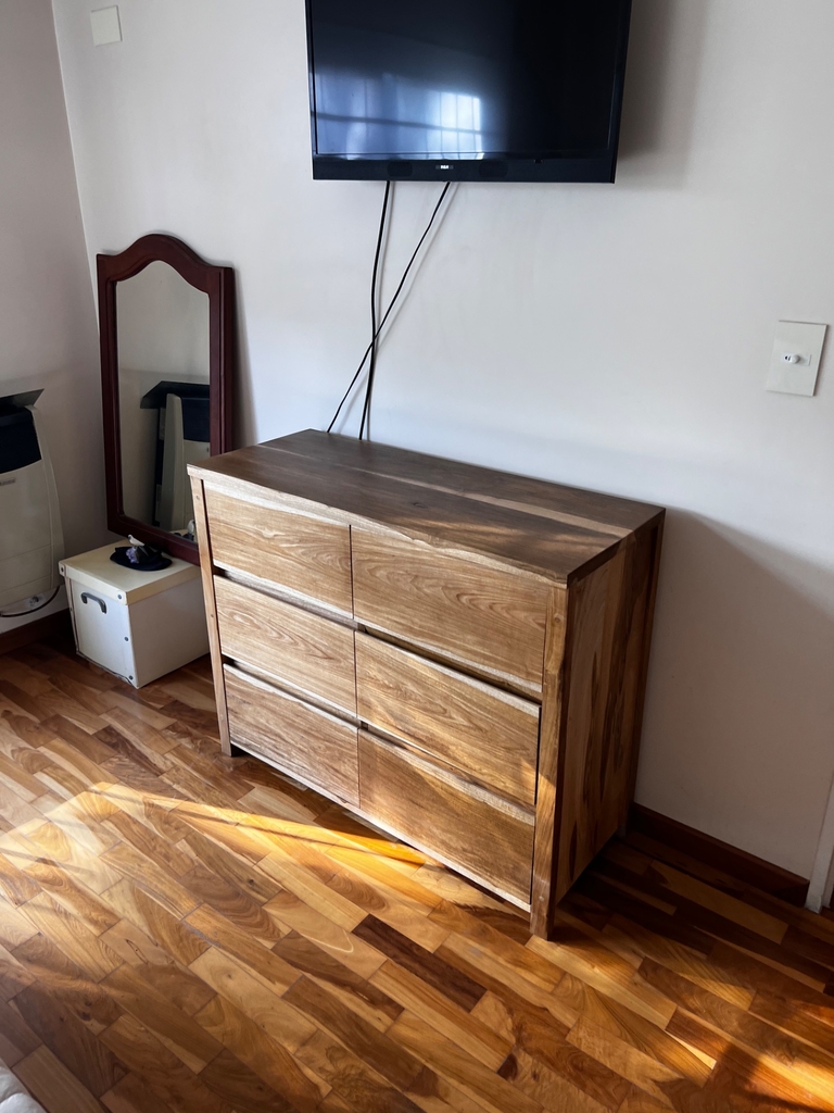 Cómoda Madera Maciza Petiribi - Comprar en DEEP WOOD