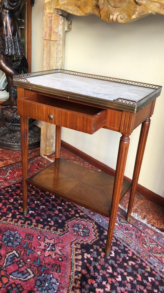Mesa lateral Louis XVI - Art Rarus Antiquário