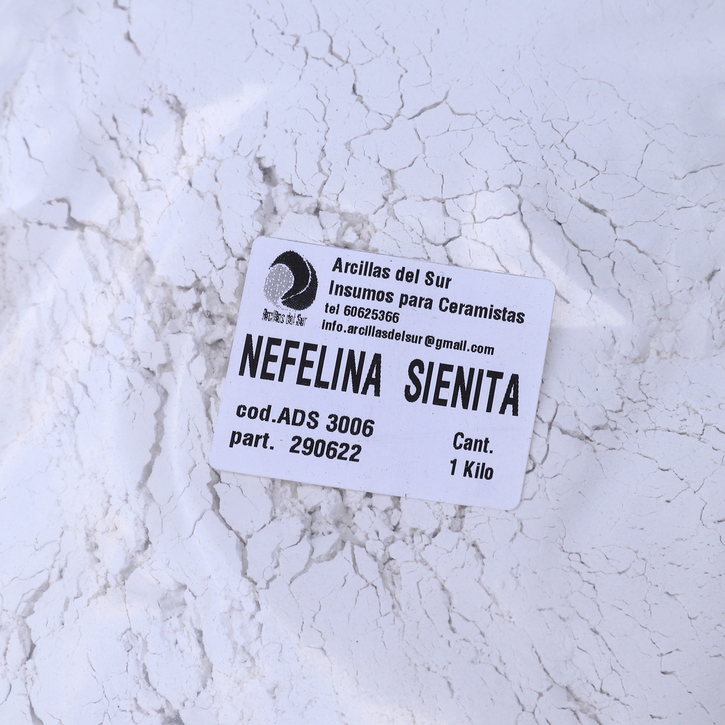 Nefelina Sienita - Comprar en Arcillas del Sur