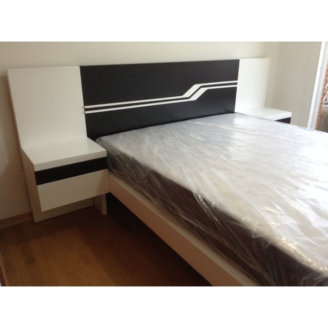 Cama Black & White, hecha a tu medida.