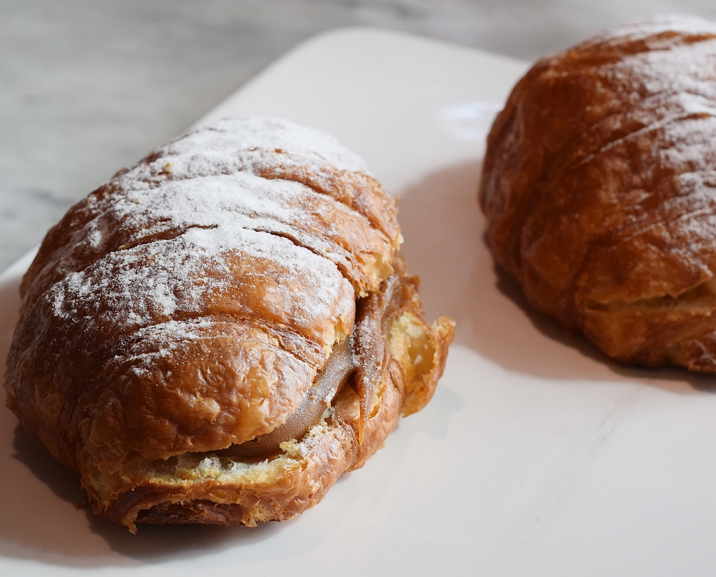 Croissant Relleno de Dulce de Leche - El Mercado