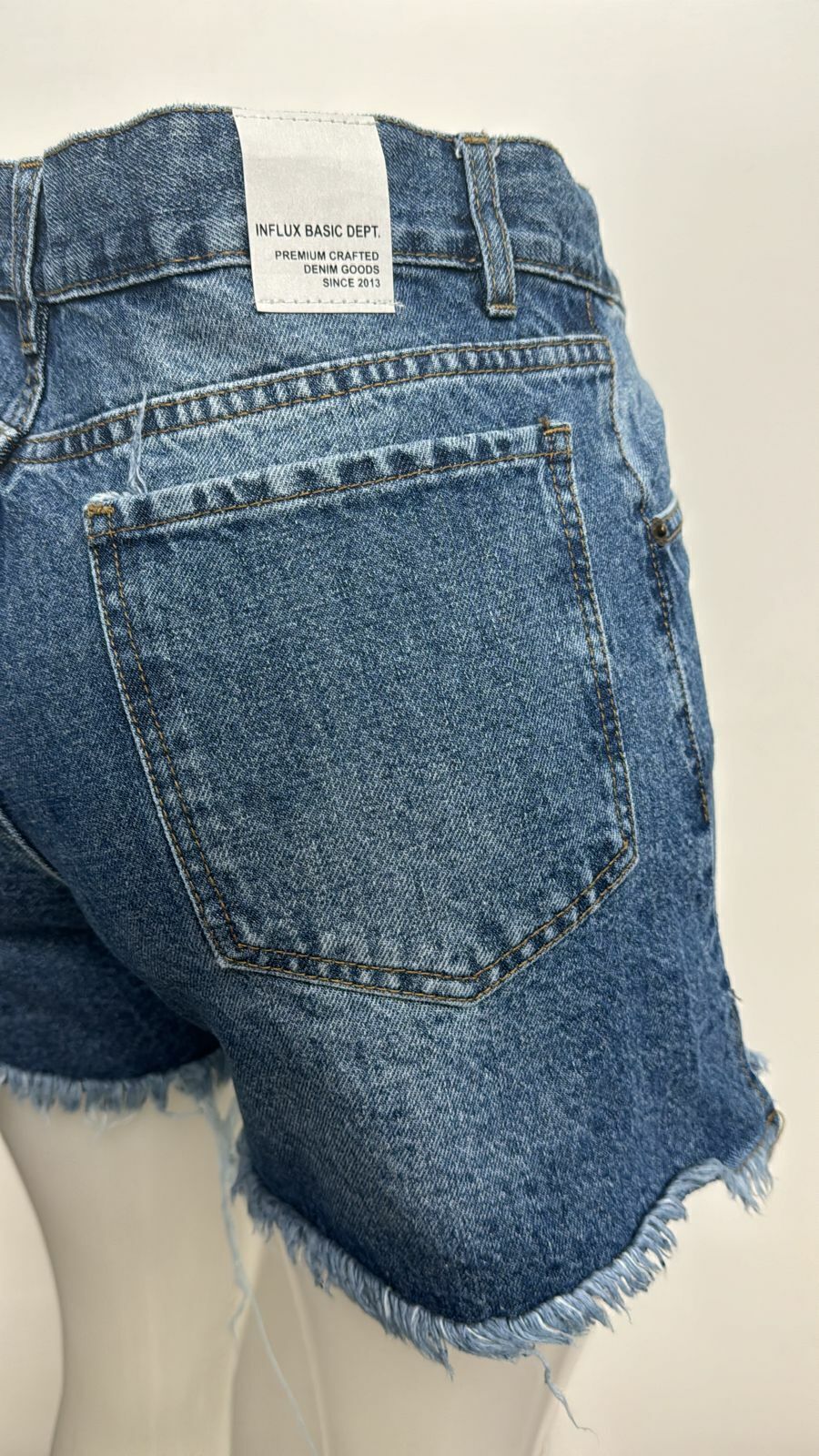SHORT SILO - Comprar en INFLUX DENIM
