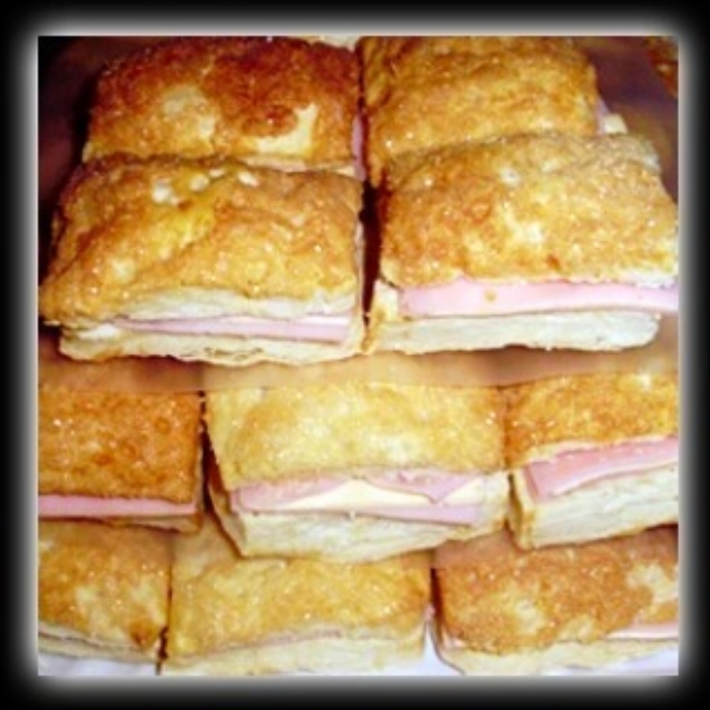 FOSFORITOS RELLENOS CON JAMON Y QUESO X 12 UNIDADES