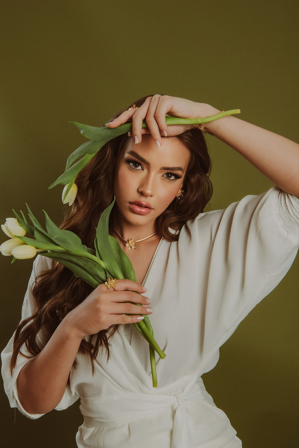 CHOKER FITA LISA FLOR LÓTUS BANHADO EM OURO 18K