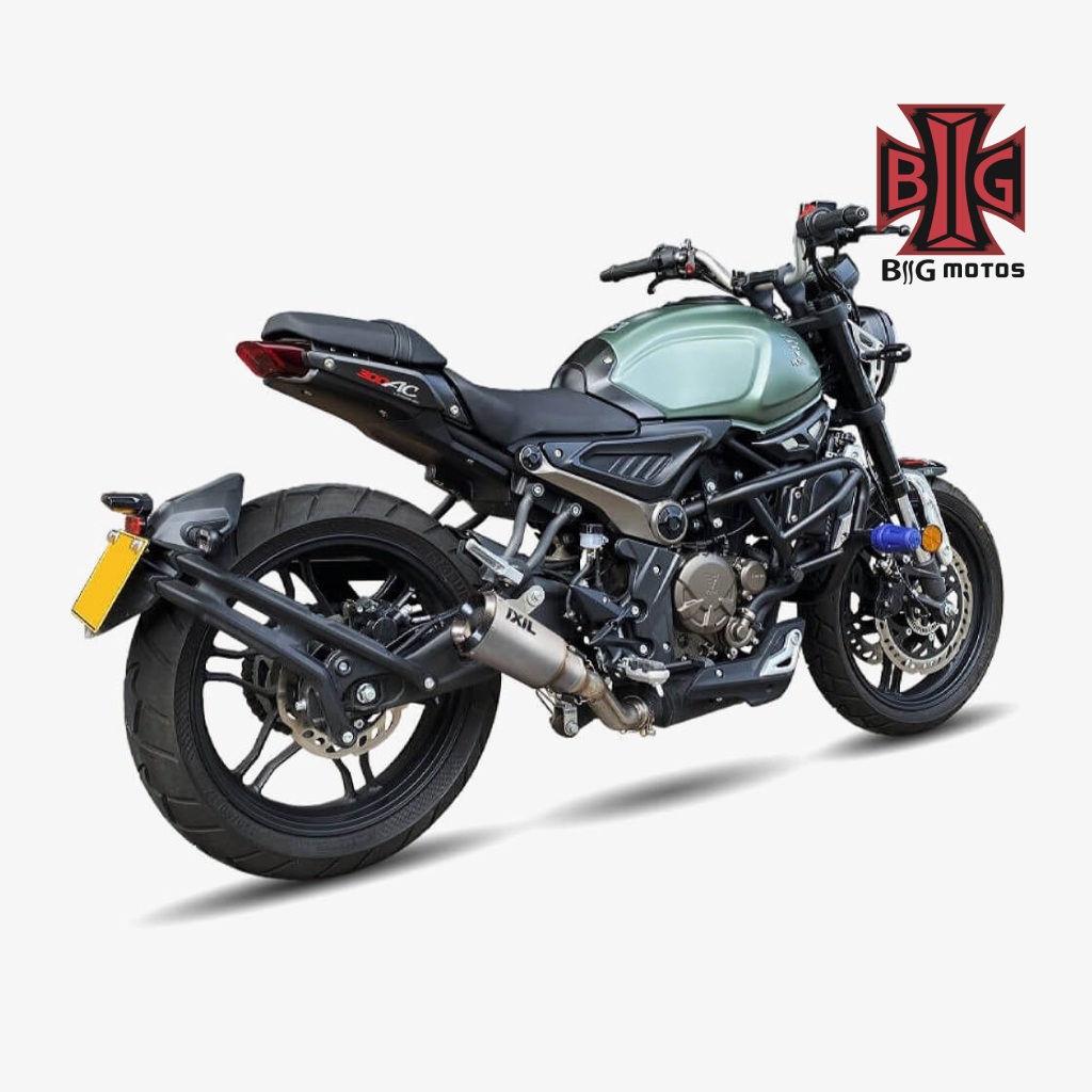 Moto Voge 300 AC: Potencia y versatilidad