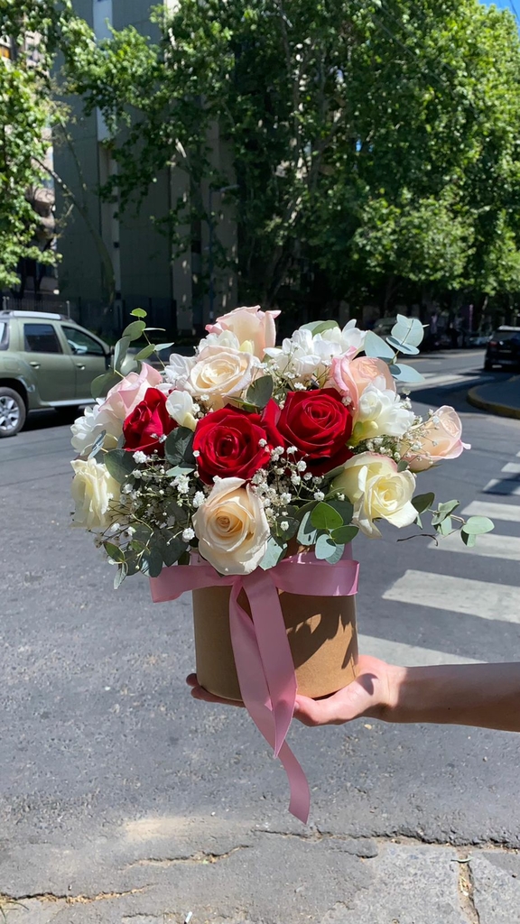 BOX ROSAS REDONDA - Comprar en Floreria Adrián