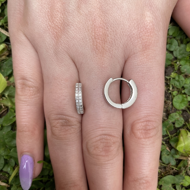 Aros argollitas en Plata 925 con doble linea de cubics