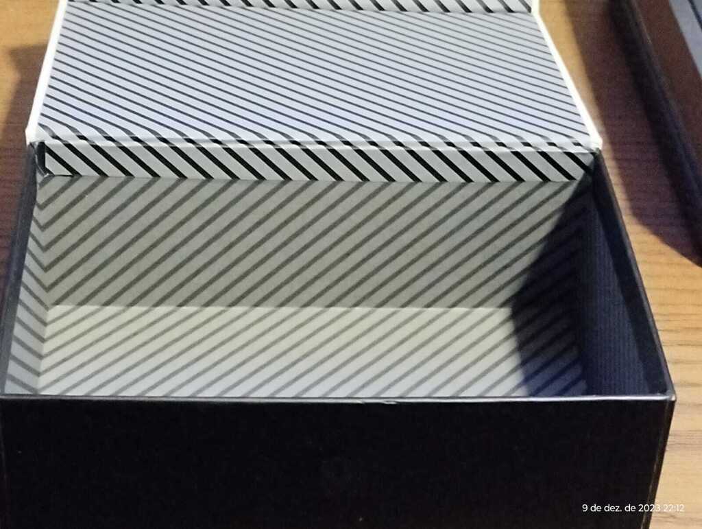 Caixa de Papel Cartonado com Tampa Envelope - Retangular - Branca e ...