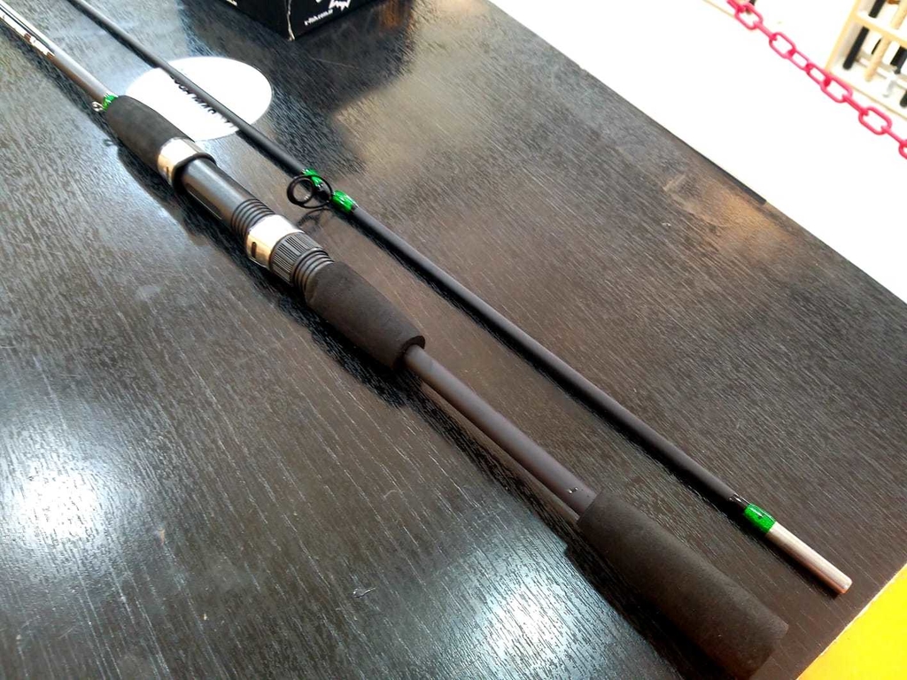 COMBO - REEL Frontal sl500 + Caña X-Fish Black Serpent 1.80 mts