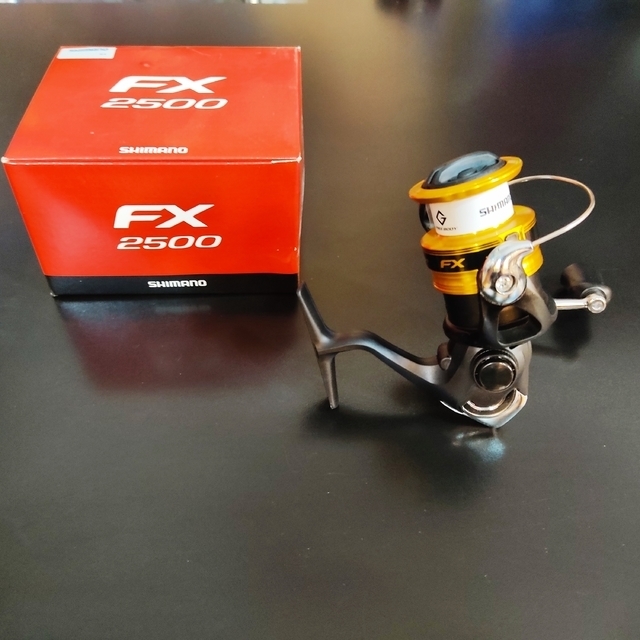 REEL FRONTAL SHIMANO FX 2500 - Mayorista Pesca Más