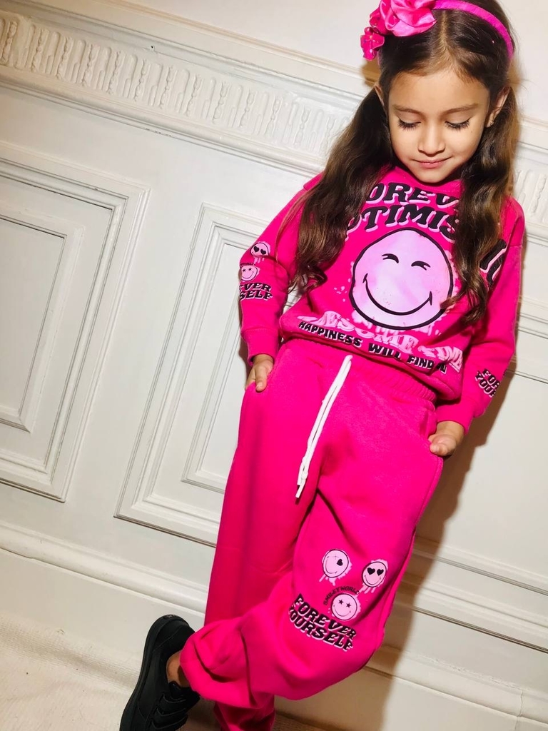 CONJUNTO FRISADO FOREVER EMOJI DE NENA (BUZO + PANTALON)