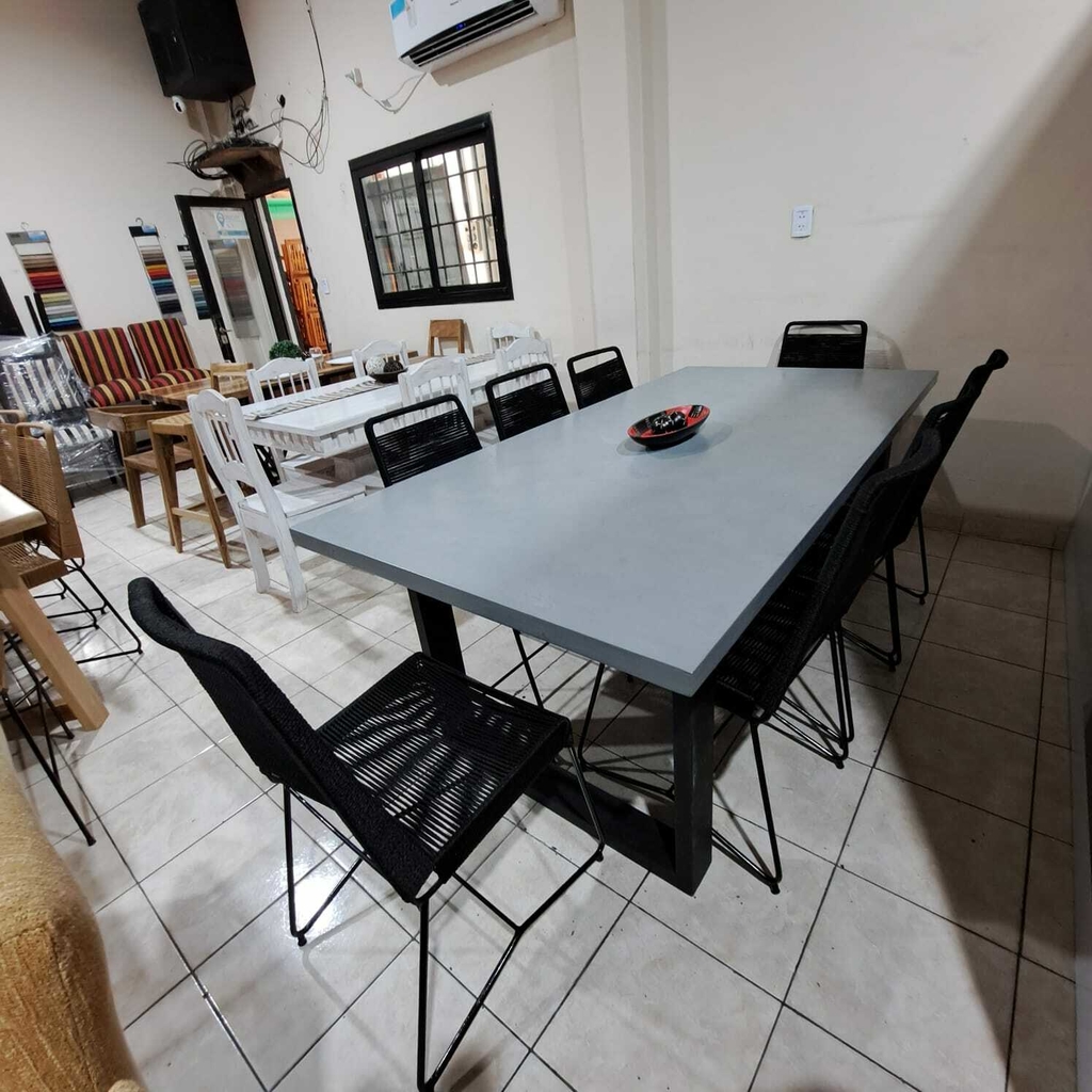 MESA DE MICROCEMENTO + SILLAS TULUM - Muebles Priscob