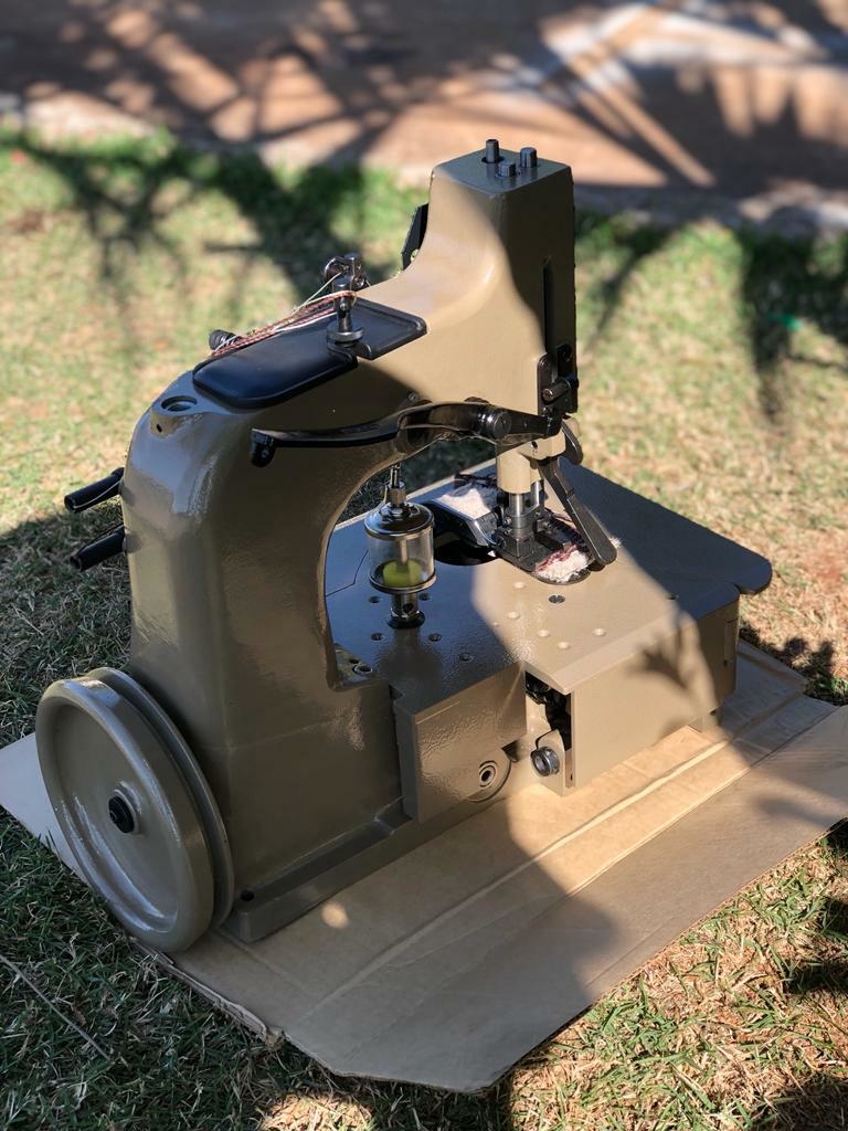 Máquina Costura Industrial Debrum para Carpete SS20-2AH Sun Special