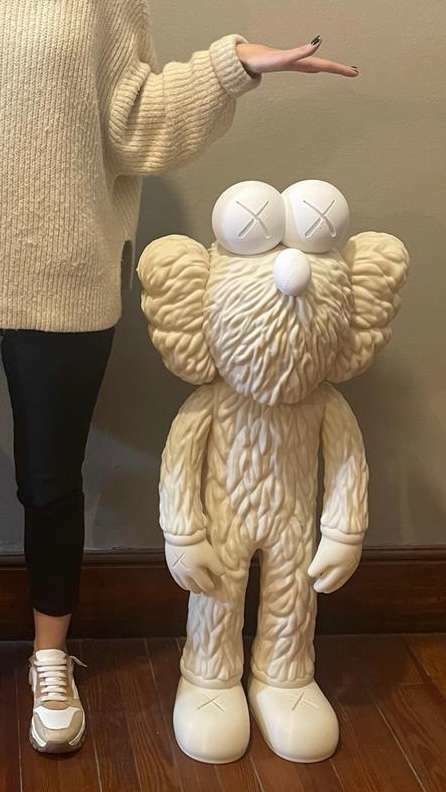 KAWS ELMO - Comprar en LORD