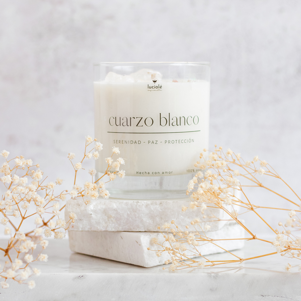 vela aromática intencionada con cuarzo blanco