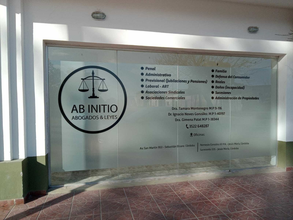 Vinilo Esmerilado con Diseño Personalizado para vidriera de Estudio ...