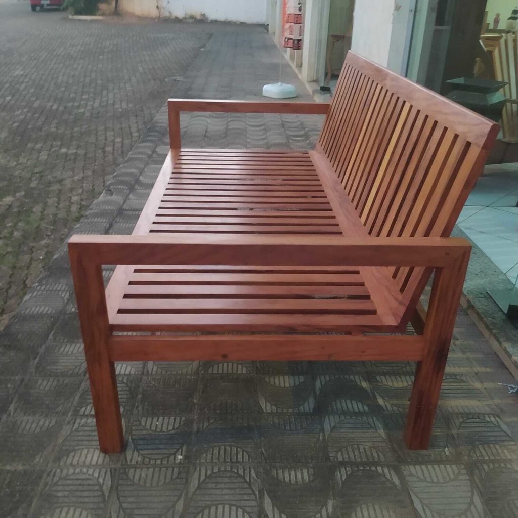 SOFÁ BANCO MODERNO RETO