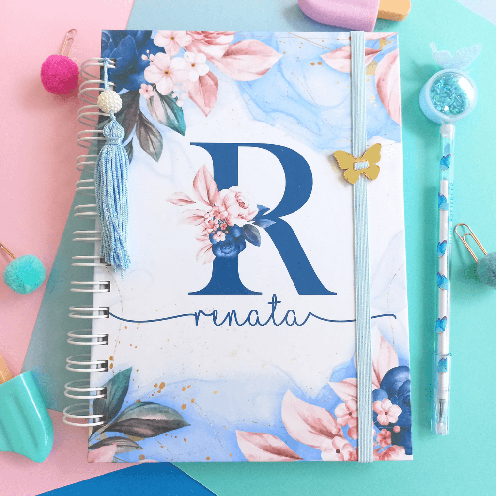 Caderno A5 Capa Alfabeto - Azul com flores rosa (pautado, quadriculado ...