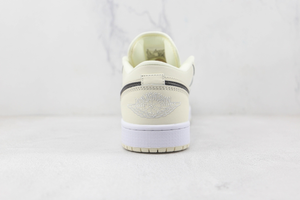 Air Jordan 1 Low Coconut Milk - Comprar em New sneaker