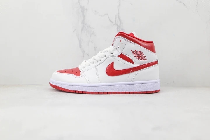 air JORDAN 1 MID REVERSE CHICAGO - New sneaker