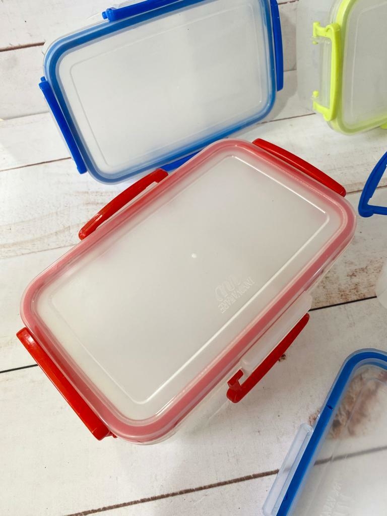 CONTENEDOR CON DIVISIONES 4 TRABAS - mayoristaserma