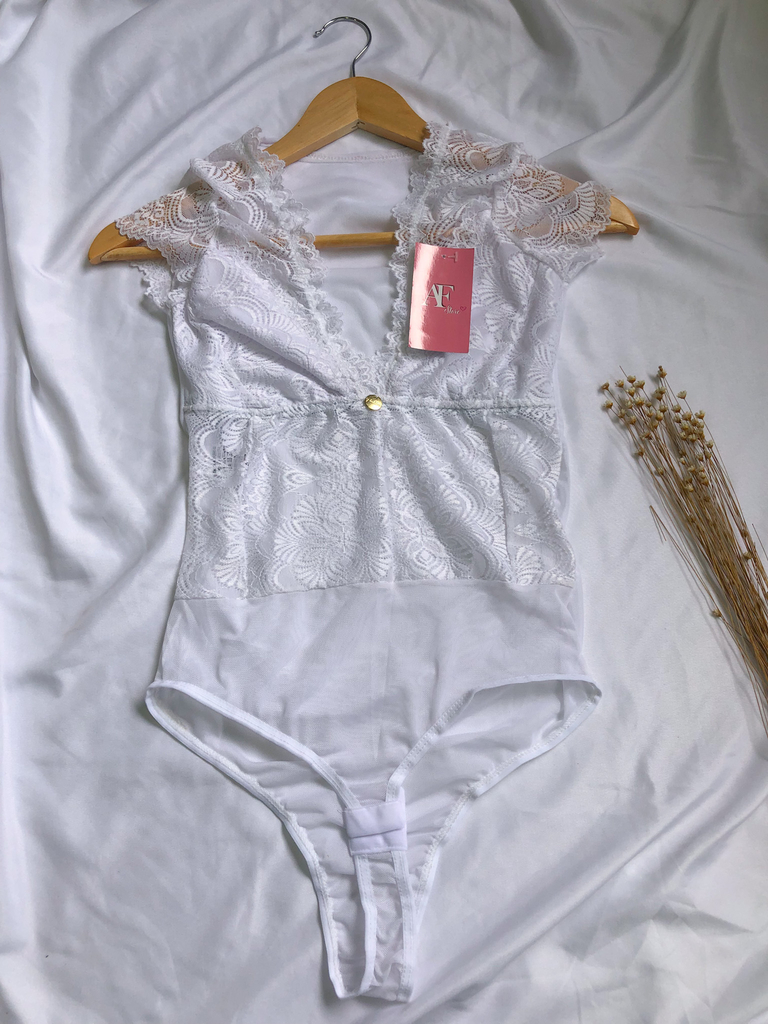 BODY RENDA E TULE DECOTE V COM MANGUINHA - BRANCO