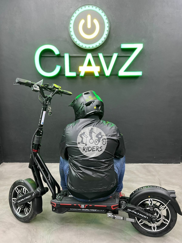 Campera Riders Logo Triple - Comprar en ClavZ S.A.