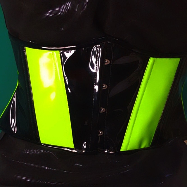 Corset Neon Toxic - Comprar em Madame Noora Corsets