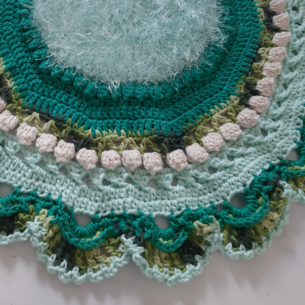 Tapete Oval Verde com Relevo - Comprar em Decornato