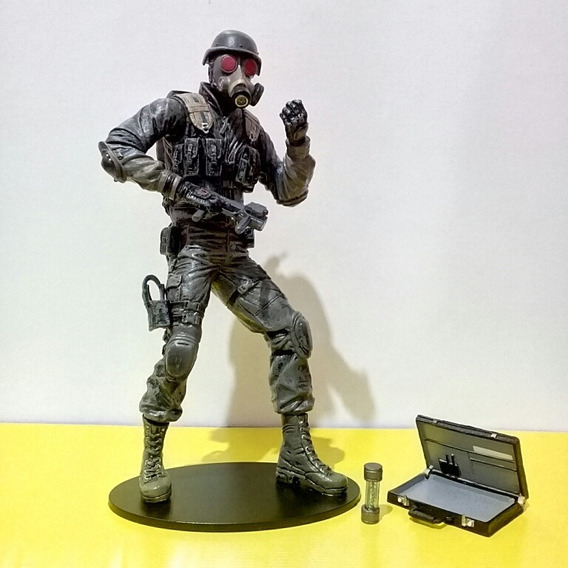 Action Figure Hunk Neca | Resident Evil