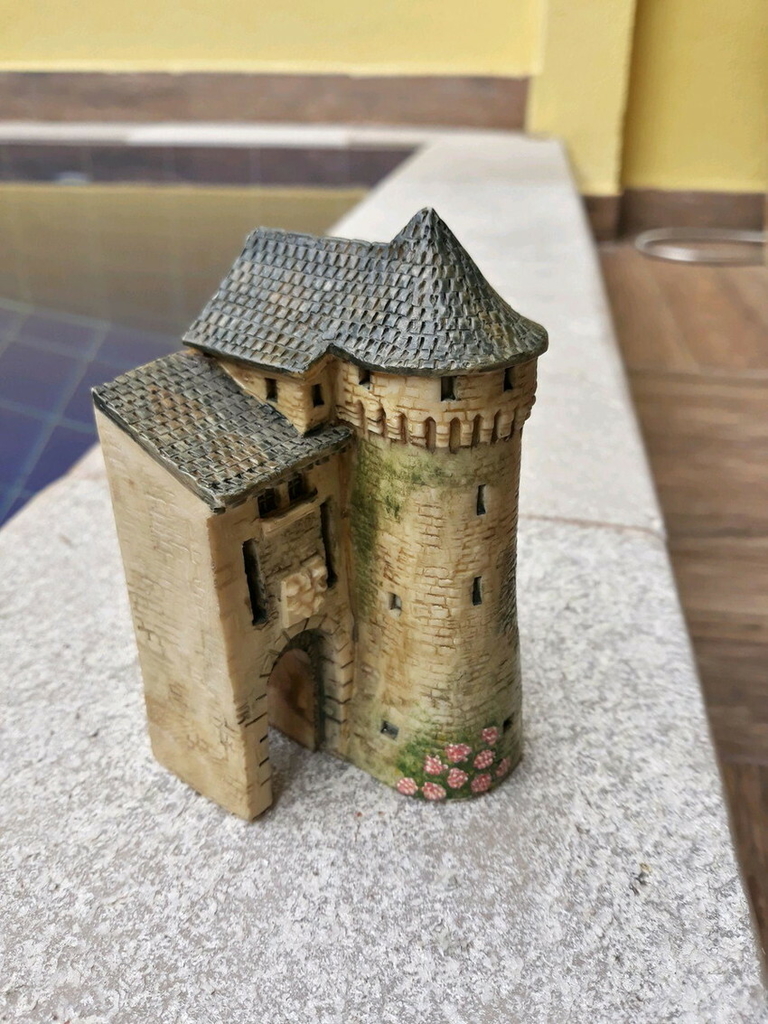 Molde De Silicone Castelo Medieval Para Concreto, Resina ou Gesso Ref 710