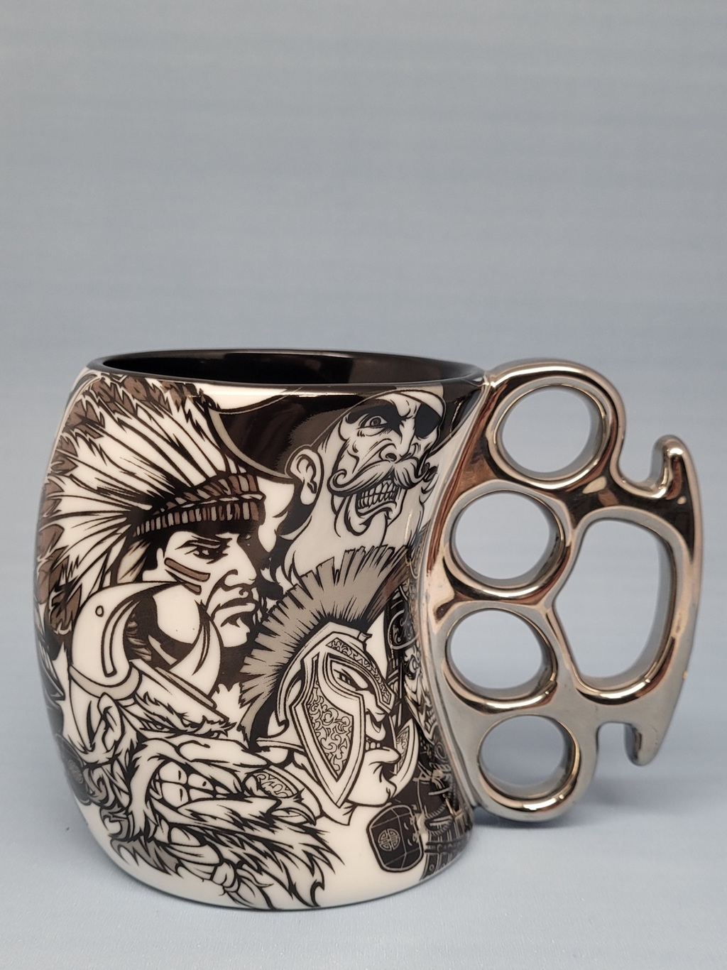 Caneca Soco Inglês - Comprar em Risque e Rabisque