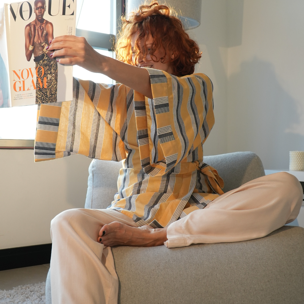 "Kimono Envelope Feminino: Elegância em Alfaiataria"